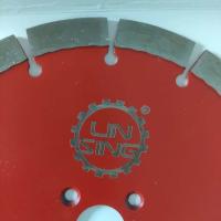 China Segmented Teeth Cutter Disc for Dry Cutting of Sharpness Diamond Tool Sandstone Brick for sale