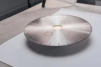 China 350mm 14'' U-slot Porcelain Diamond Saw Blade for Diamond Cutting Sharpness Advantage for sale