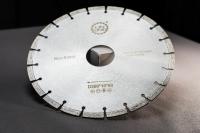 China Silver Professional 12inch Diamond Circular Saw Blade For Calcium Silicate Cutting Disc for sale