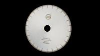 China Diamond Saw Blade for Quartzite Cutting and Edging Machine 350mm Segment Welded Blade for sale