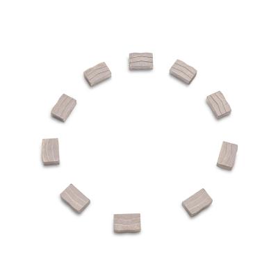 China Durable M shape 24*7.6/8.4*15 mm granite diamond segment for 6.5mm multi cutter blade for sale