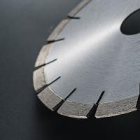 China Granite Cutting Made Simple 350MM Diamond Saw Blade with 40*3.2*10mm Segment Size for sale