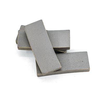 China Long Lifespan Diamond Segments for 1000mm Lava Stone Cutting Tools in Sintered Design for sale