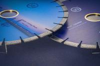 China Customized Pattern Granite Diamond Disc Saw Blade for Main Market Diameter 350MM for sale