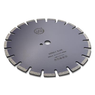 China 300-600mm Industrial Grade Diamond Saw Blade for Asphalt Cutting Sintering Segmented for sale