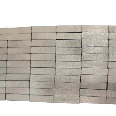 China Marble Cutting Tip 30*8*10mm Copper Bond Diamond Segment for 1200mm Blade Limestone for sale