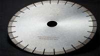China Bridge Cutting Machine Fast Diamond Saw Blades for Cutting of Granite and Marble Material for sale