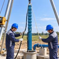 China 15kW Deep Well Submersible Pump with 58-68 m³/h Flow and 4 Inch Outlet for Borehole Water Supply for sale