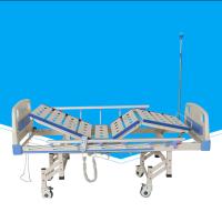 China Multi Functional Electric Hospital Bed 0 - 40 ° Leg Section Lifting Angle for sale