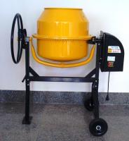 China 130L Concrete Mixing Machine GS Approved Electric Cement Mixer for sale