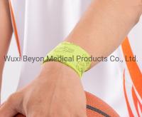 China Red Non Woven Cohesive Bandage Medical Compression Self-Adhering Flexible Protect Body Parts for sale