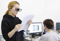 China Real World Scenes Eye Tracker Glasses 0.5 Degree Accuracy Built In Microphone for sale