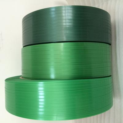 China Custom PET Strapping Band 12mm 20mm Width Green Plastic Packaging Band Heavy Duty for sale