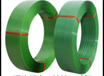 China PET Plastic Steel Packing Belt 9-32mm Width 0.6-1.2mm Thickness Green Binding Strap for sale