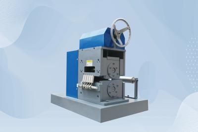 China Automatic 18kW PE Plastic Film Embossing Machine 1200mm Width with 60-80m/min Speed and SIEMENS Control System for sale