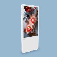China Super Slim 15.6 Inch Wall Mounted Advertising Display With Split Display Funtion for sale
