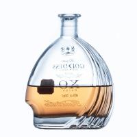 China High Flint Glass Material 700ml 750ml Rum Vodka Whiskey Tequila Glass Bottle with Cork for sale