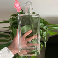 China Custom Round Cork Bottle for Tequila Liqueur Whiskey 1L 750ml 700ml 500ml 34oz Capacity for sale