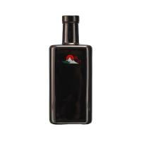 China Super Flint Glass 750ml Gin Glass Wine Bottles with Cork Sealing Type for sale