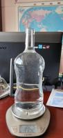 China Customized Super Flint Glass Empty Bottle for 1750ml Whisky Spirit in California for sale