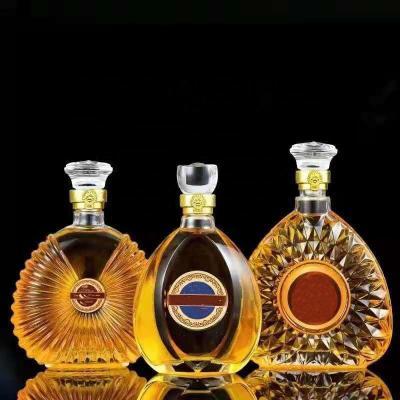 China Cork Sealing Type 750ml Glass Empty Bottles for Fancy Liquor in Super Flint Material for sale