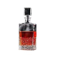China Selling 750ml Clear Spirit Glass Vodka Bottle Empty Diamond Shaped Gin Bottles for sale