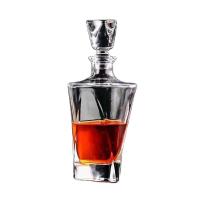 China Selling 750ml Clear Spirit Glass Vodka Bottle Empty Diamond Shaped Gin Bottles for sale