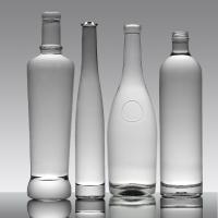 China 200ml 375ml 500ml 700ml 750ml 1000ml Super Flint Glass Whiskey Gin Bottle for Liquor for sale
