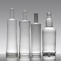 China 200ml 375ml 500ml 700ml 750ml 1000ml Super Flint Glass Whiskey Gin Bottle for Liquor for sale