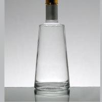 China 700ml Square Whisky Glass Bottle with Crystal White Glass Material and Embossed Style for sale