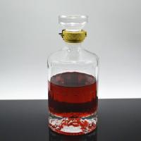 China Acceptable OEM/ODM 750ml Clear Glass Wine Bottles with Super Flint Glass Material for sale