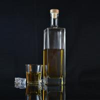 China 500ML 750ML 1000ML Clear Gin Rum Whiskey Glass Liquor Bottle with Cork Sealing Type for sale