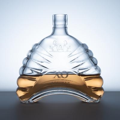 China 1 Litre Whiskey Glass Vodka Bottle Empty Spirit Bottle 375ml 500ml 750ml with Cork Lid for sale