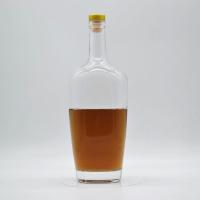 China Base Selling 750ml Glass Whisky Bottles with Screen Printing Surface Handing for sale