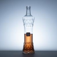 China 1 Litre Whiskey Glass Vodka Bottle Empty Spirit Bottle 375ml 500ml 750ml with Cork Lid for sale