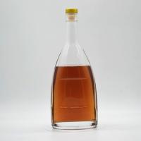 China Base Selling 750ml Glass Whisky Bottles with Screen Printing Surface Handing for sale