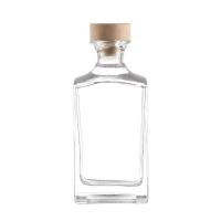 China 500ml 700ml 750ml Square Vodka Bottle in Super Flint Glass Material for Mineral Water for sale