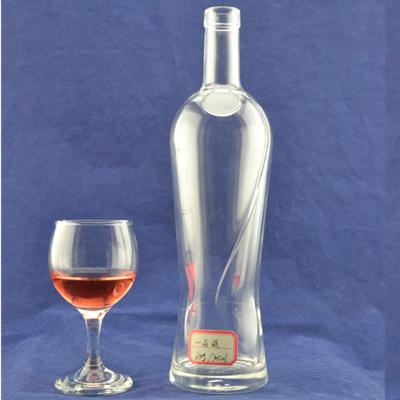 China Collar Material Super Flint Material 700ml Empty Clear Alcohol Rum Whisky Spirit Vodka Glass Bottle for Liquor for sale