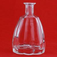 China 750ml Brandy Whiskey Gin Glass Bottle with Super Flint Material and Customize Design for sale