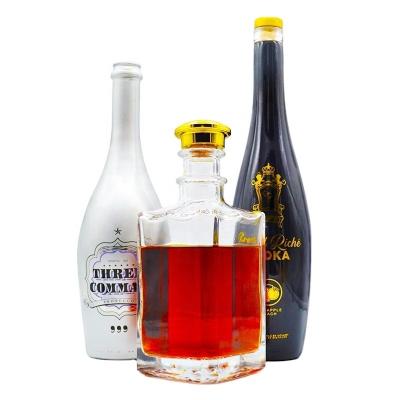 China Customized Super Flint Glass Material 750ml Liquor Bottle for Special Occasions for sale