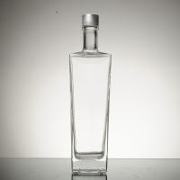 China 500ML 700ML 750ML 1l Square Glass Bottle Made of Crystal White Material for Spirits for sale
