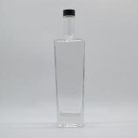 China 500ML 700ML 750ML 1l Square Glass Bottle Made of Crystal White Material for Spirits for sale