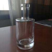China 500ml Custom T-Top Clear Whiskey Vodka Liquor Glass Bottle with High Flint Glass Material for sale