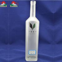 China Decal Screen Printing Frosted Cork Vodka Bottle 500ml 750ml 1L Glass Bottle for Vodka for sale