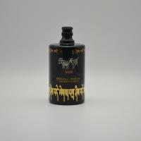 China 750ml Black Label Whiskey Glass Bottle with Decal Surface and Cork Closure System for sale