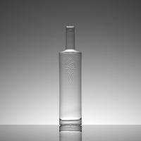 China Customized Crystal Glass Juice Bottle from Italy with Cork Sealing Type for sale