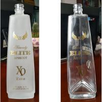 China Industrial Beverage Empty Glass Bottle with Cork Stopper 375ml 500ml 750ml for sale