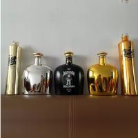 China Electronical Custom Vodka Highly OEM/ODM 750ml Whisky Glass Bottle with Screw Cap for sale