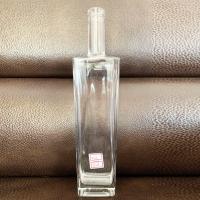 China Industrial Beverage Square Glass Bottle 700ml with Decal Surface and Matte Black Finish for sale