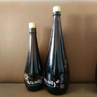 China Sealing Type CROWN CAP Super Flint Wine Glass Bottle in Crystal White Material for sale
